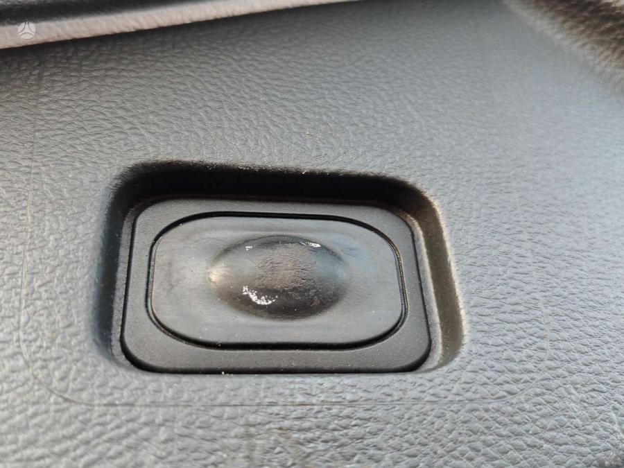 Grey Ford Mondeo 2016 in Klaipeda, with an engine capacity of 2.00 L and mileage of 290 thousand km for 7900 €, photo 22 on AUTOMOTO.COM.LV