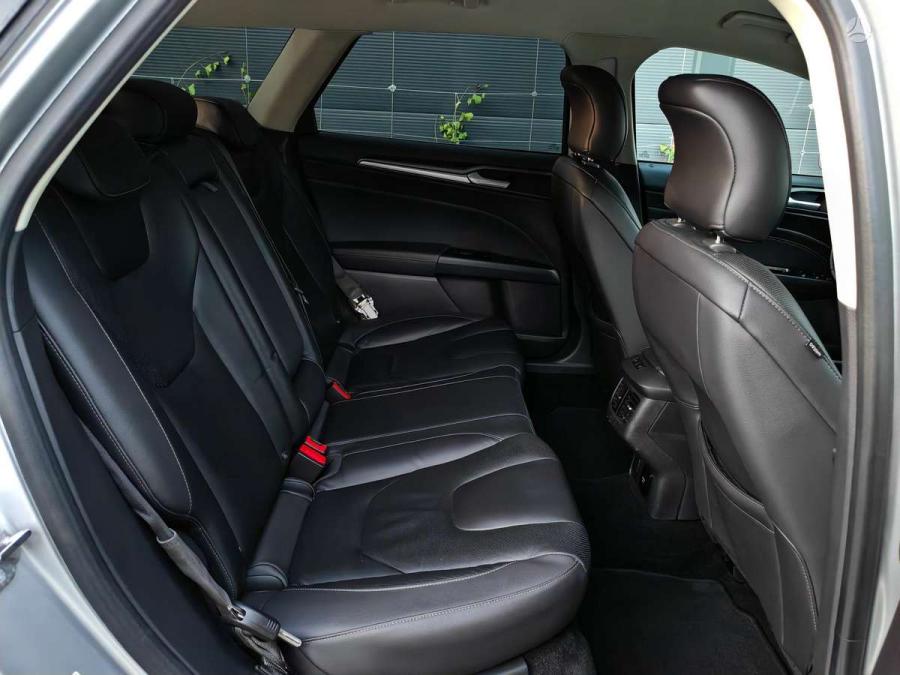 Grey Ford Mondeo 2016 in Klaipeda, with an engine capacity of 2.00 L and mileage of 290 thousand km for 7900 €, photo 28 on AUTOMOTO.COM.LV