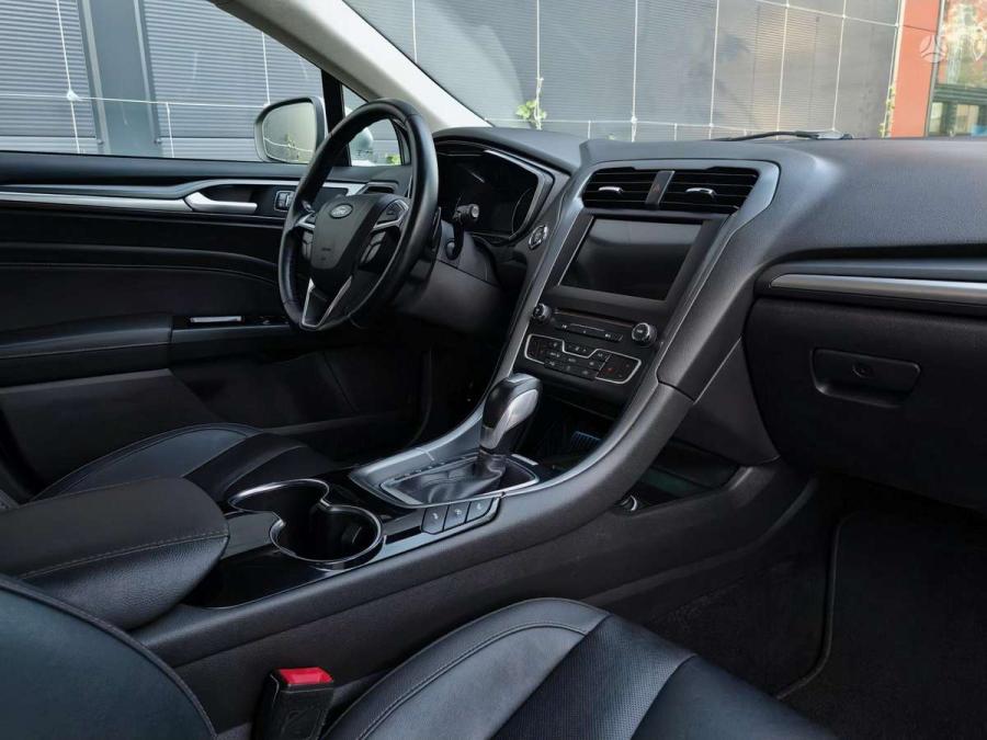 Grey Ford Mondeo 2016 in Klaipeda, with an engine capacity of 2.00 L and mileage of 290 thousand km for 7900 €, photo 32 on AUTOMOTO.COM.LV