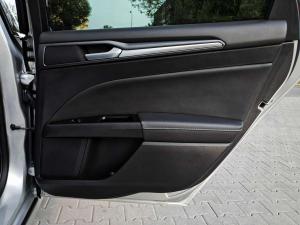 Grey Ford Mondeo 2016 in Klaipeda, with an engine capacity of 2.00 L and mileage of 290 thousand km for 7500 €, photo 21 on AUTOMOTO.COM.LV