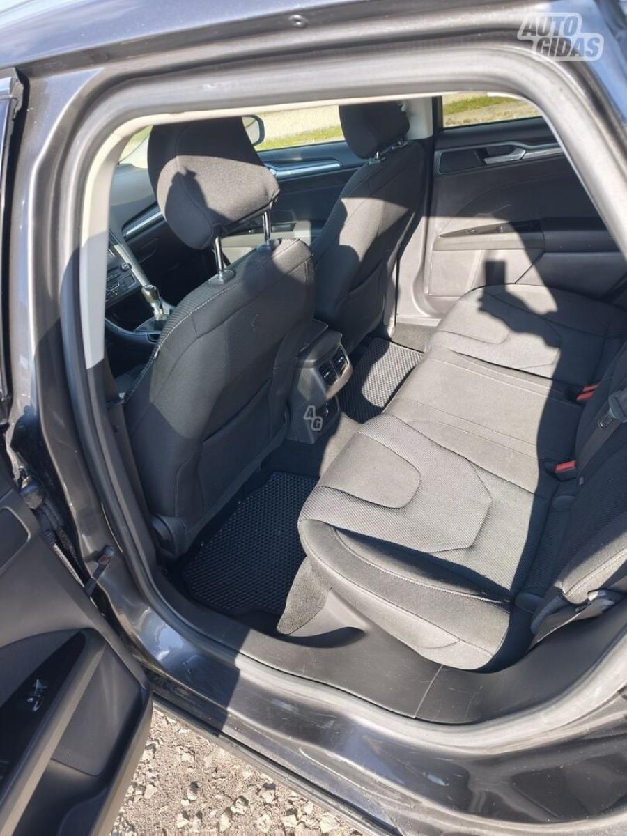 Grey Ford Mondeo 2017 in Vilnius, with an engine capacity of 2.00 L and mileage of 137 thousand km for 8800 €, photo 15 on AUTOMOTO.COM.LV