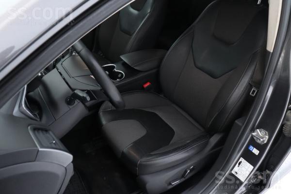 Pelēks Ford Mondeo 2017 Valmiera, ar dzinēja tilpumu 2.00 L un nobraukumu 0 tūkst. km par 8700 €, foto 10 vietnē AUTOMOTO.COM.LV