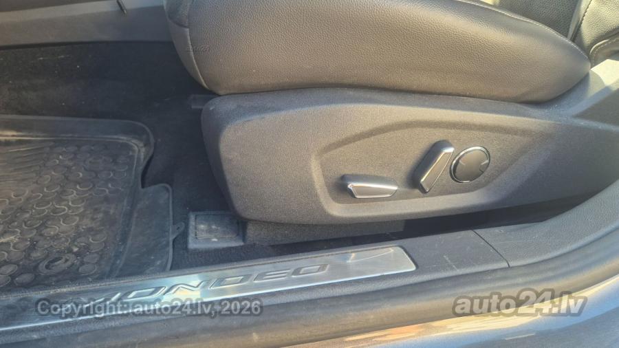 Grey Ford Mondeo 2017 in Tallinn, with an engine capacity of 2.00 L and mileage of 150 thousand km for 12000 €, photo 12 on AUTOMOTO.COM.LV