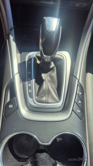Grey Ford Mondeo 2017 in Tallinn, with an engine capacity of 2.00 L and mileage of 150 thousand km for 12000 €, photo 20 on AUTOMOTO.COM.LV