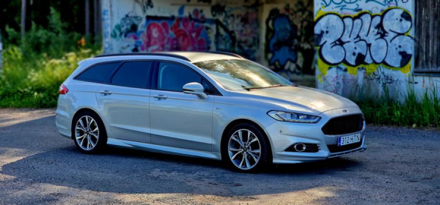 Pelēks Ford Mondeo 2017 Pērnava, ar dzinēja tilpumu 2.00 L un nobraukumu 239 tūkst. km par 10999 €, foto 4 vietnē AUTOMOTO.COM.LV