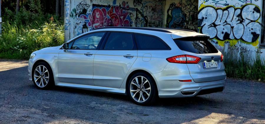 Pelēks Ford Mondeo 2017 Pērnava, ar dzinēja tilpumu 2.00 L un nobraukumu 239 tūkst. km par 10999 €, foto 5 vietnē AUTOMOTO.COM.LV