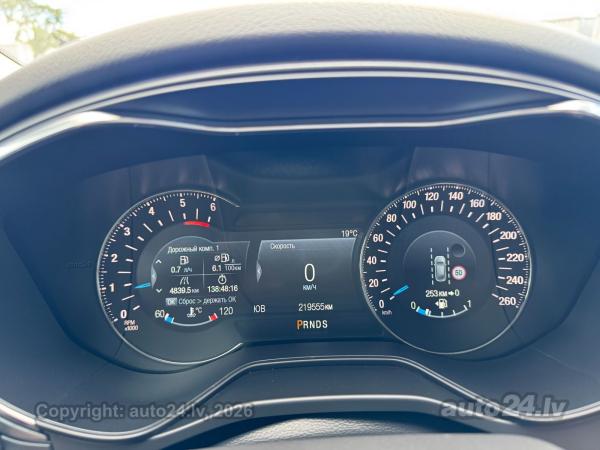 Pelēks Ford Mondeo 2017 Tallina, ar dzinēja tilpumu 2.00 L un nobraukumu 219 tūkst. km par 10700 €, foto 9 vietnē AUTOMOTO.COM.LV