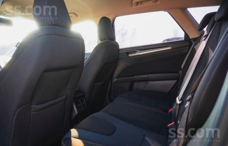 Grey Ford Mondeo 2017 in Riga, with an engine capacity of 2.00 L and mileage of 295 thousand km for 5790 €, photo 8 on AUTOMOTO.COM.LV
