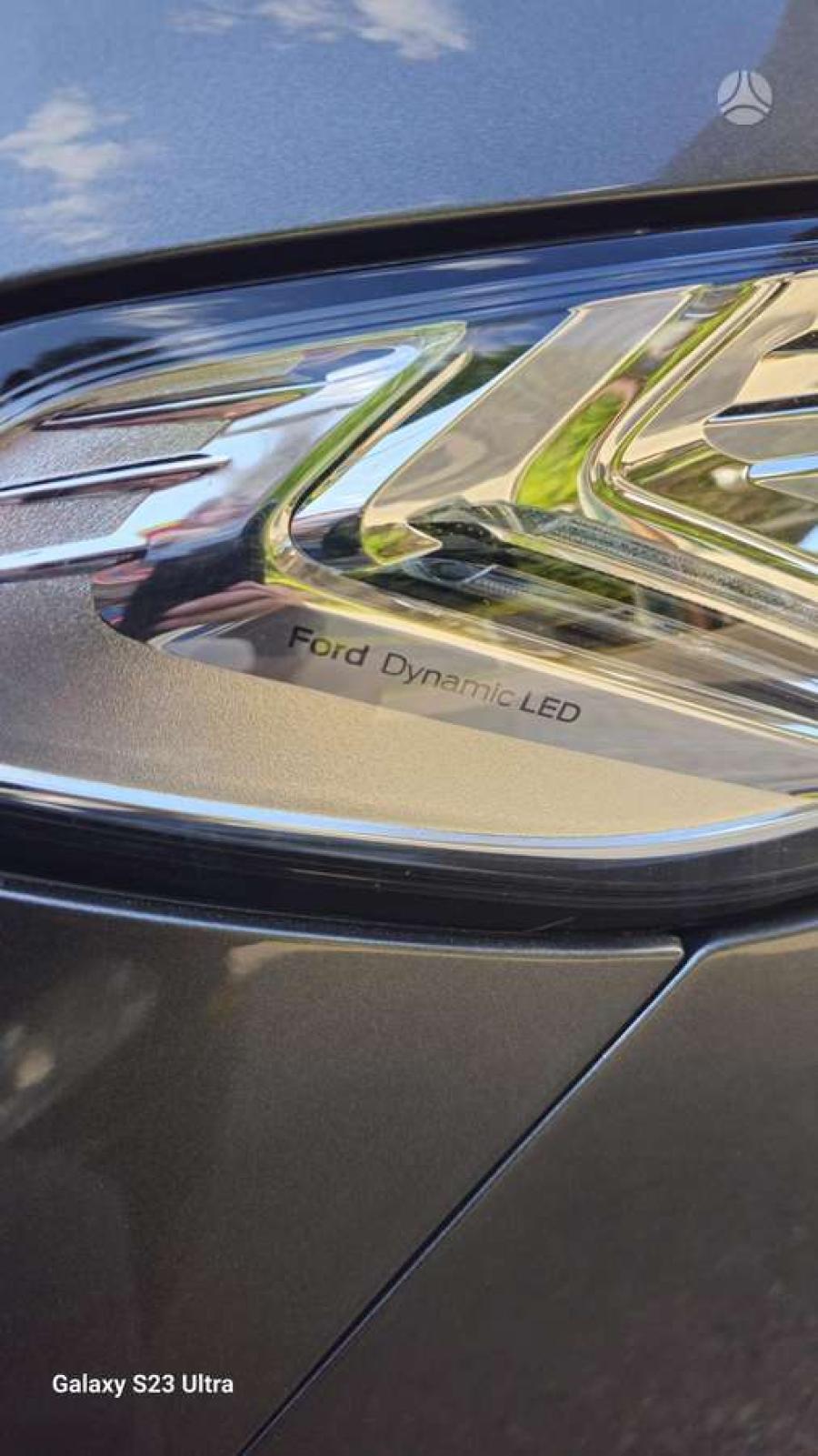 Grey Ford Mondeo 2017 in Vilnius, with an engine capacity of 2.00 L and mileage of 233 thousand km for 7800 €, photo 4 on AUTOMOTO.COM.LV