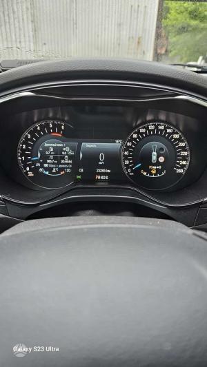 Grey Ford Mondeo 2017 in Vilnius, with an engine capacity of 2.00 L and mileage of 233 thousand km for 7800 €, photo 8 on AUTOMOTO.COM.LV