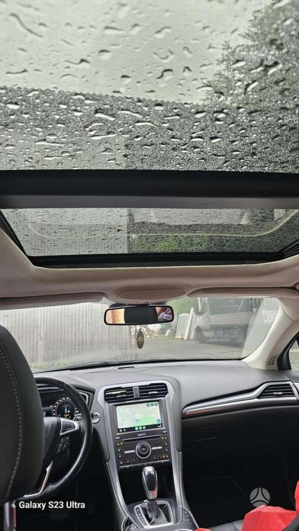 Grey Ford Mondeo 2017 in Vilnius, with an engine capacity of 2.00 L and mileage of 233 thousand km for 7800 €, photo 8 on AUTOMOTO.COM.LV