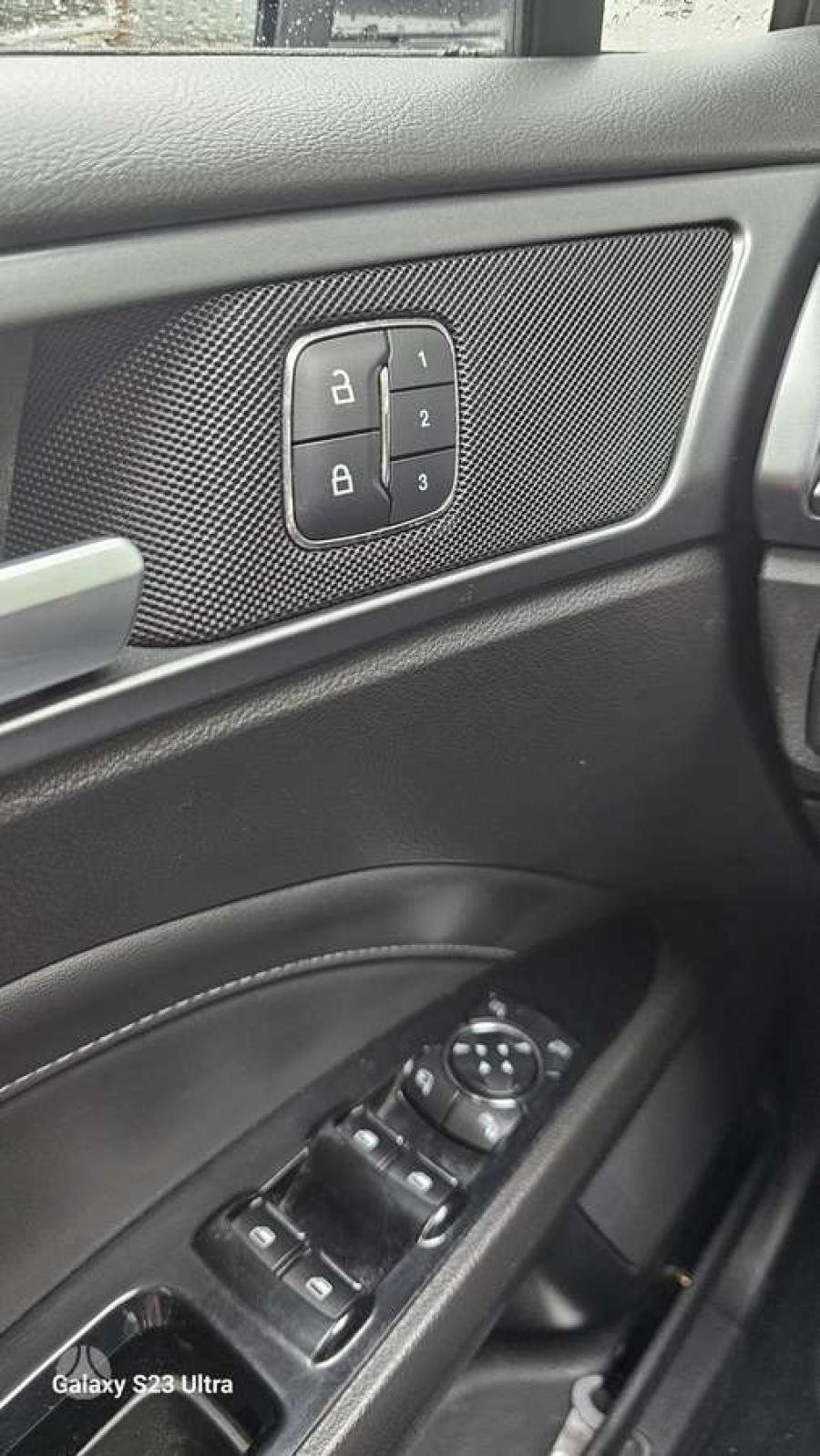 Grey Ford Mondeo 2017 in Vilnius, with an engine capacity of 2.00 L and mileage of 233 thousand km for 7800 €, photo 14 on AUTOMOTO.COM.LV