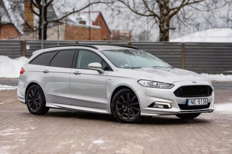 Pelēks Ford Mondeo 2017 Jelgava, ar dzinēja tilpumu 2.00 L un nobraukumu 246 tūkst. km par 10900 €, foto 1 vietnē AUTOMOTO.COM.LV