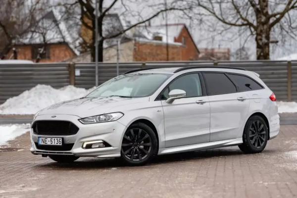 Grey Ford Mondeo 2017 in Jelgava, with an engine capacity of 2.00 L and mileage of 246 thousand km for 10900 €, photo 3 on AUTOMOTO.COM.LV