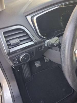 Grey Ford Mondeo 2017 in Raseiniai, with an engine capacity of 2.00 L and mileage of 248 thousand km for 6900 €, photo 32 on AUTOMOTO.COM.LV