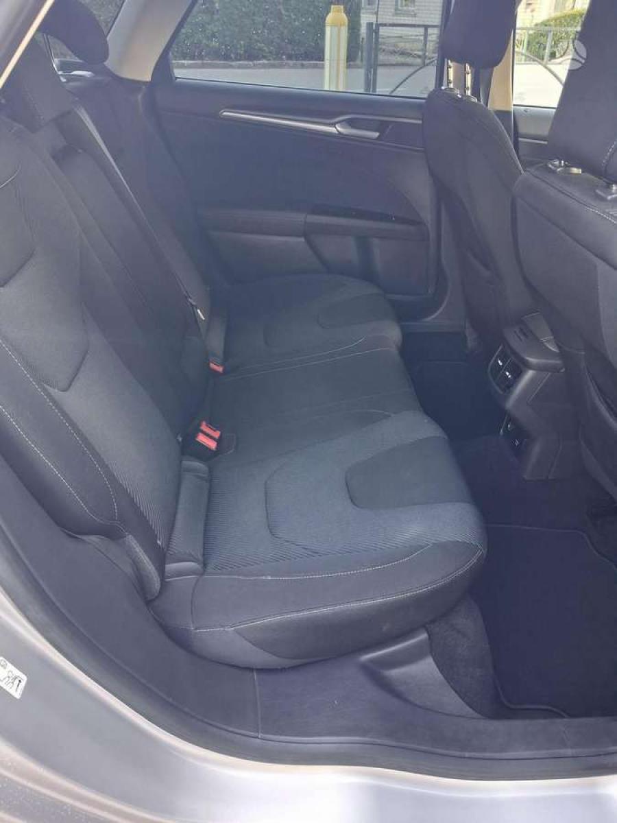 Grey Ford Mondeo 2017 in Raseiniai, with an engine capacity of 2.00 L and mileage of 248 thousand km for 6900 €, photo 35 on AUTOMOTO.COM.LV