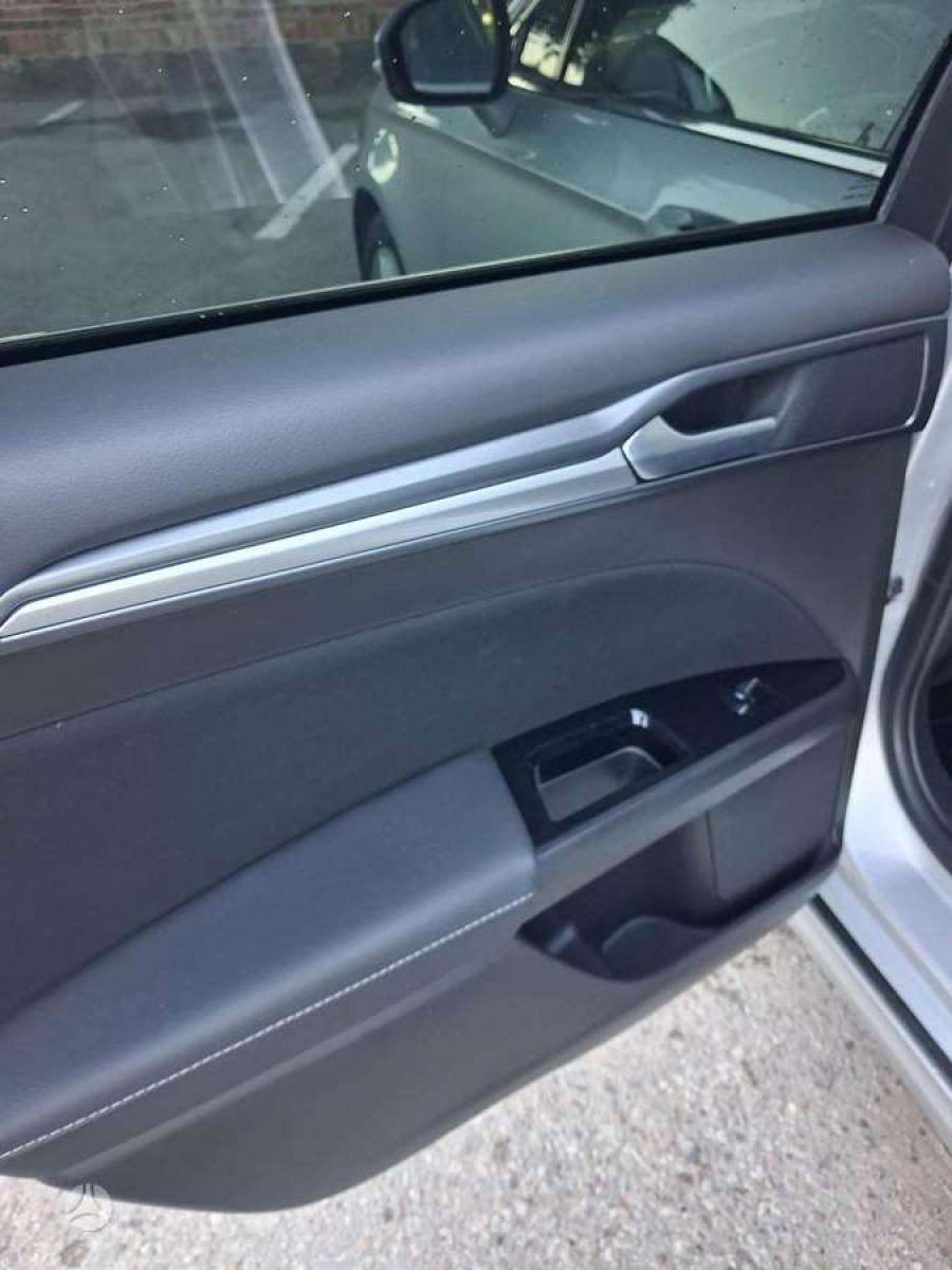 Grey Ford Mondeo 2017 in Raseiniai, with an engine capacity of 2.00 L and mileage of 248 thousand km for 6900 €, photo 38 on AUTOMOTO.COM.LV