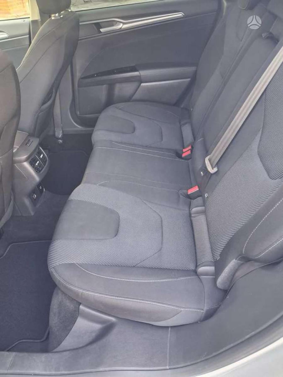 Grey Ford Mondeo 2017 in Raseiniai, with an engine capacity of 2.00 L and mileage of 248 thousand km for 6900 €, photo 39 on AUTOMOTO.COM.LV