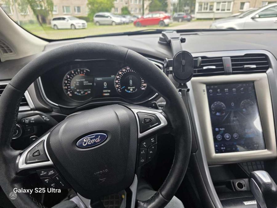 Grey Ford Mondeo 2017 in Vilnius, with an engine capacity of 2.00 L and mileage of 304 thousand km for 7500 €, photo 8 on AUTOMOTO.COM.LV