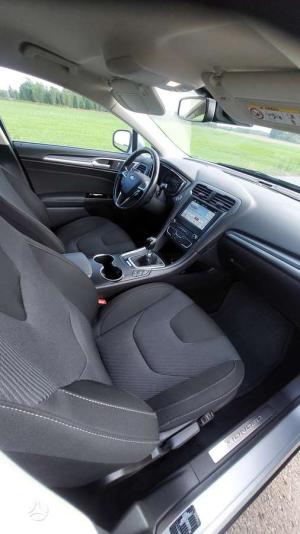 Pelēks Ford Mondeo 2017 Šauļi, ar dzinēja tilpumu 2.00 L un nobraukumu 328 tūkst. km par 5900 €, foto 5 vietnē AUTOMOTO.COM.LV