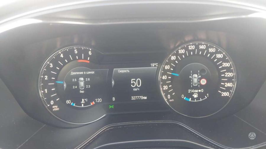 Pelēks Ford Mondeo 2017 Šauļi, ar dzinēja tilpumu 2.00 L un nobraukumu 328 tūkst. km par 5900 €, foto 18 vietnē AUTOMOTO.COM.LV