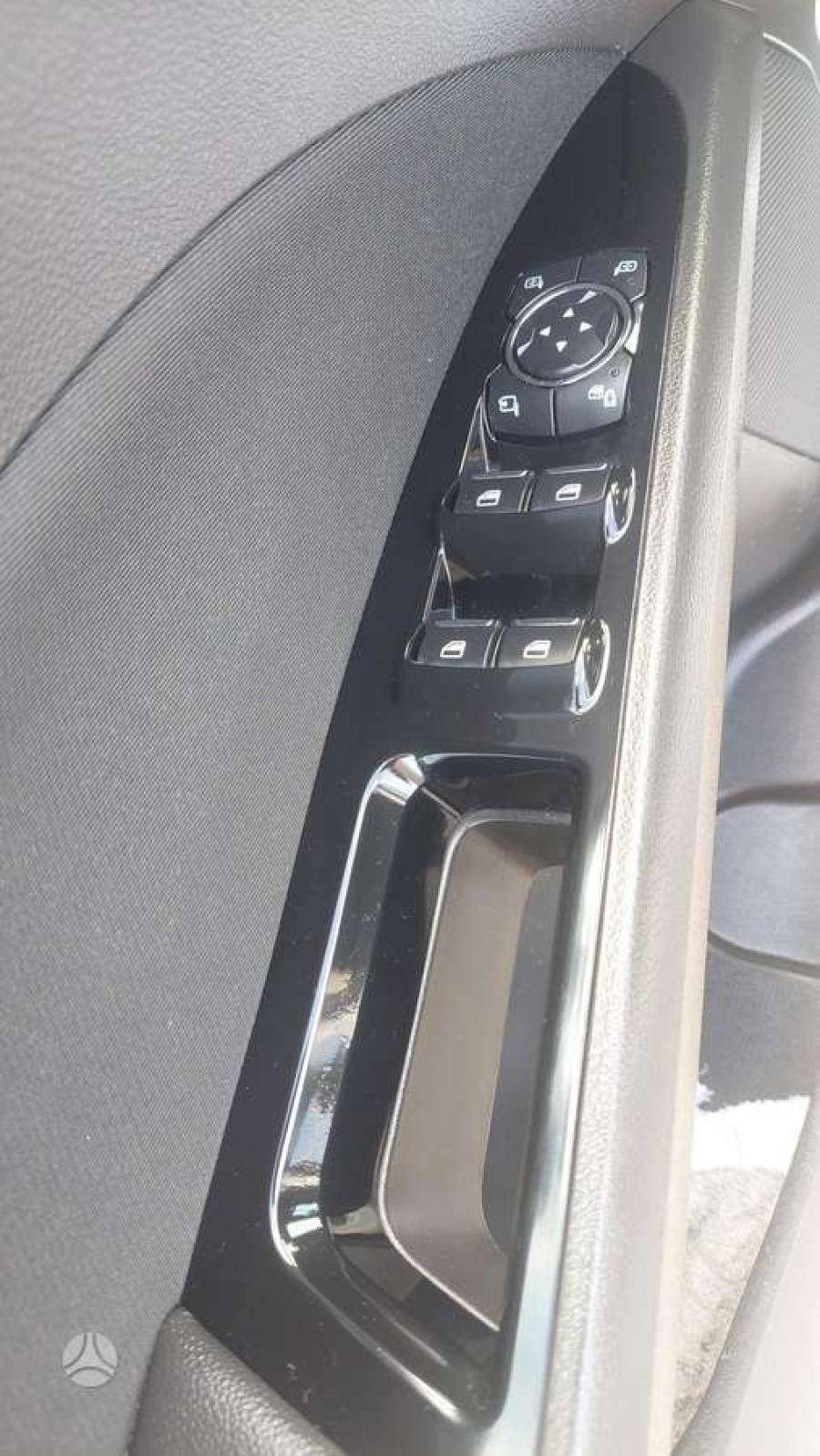 Pelēks Ford Mondeo 2017 Šauļi, ar dzinēja tilpumu 2.00 L un nobraukumu 328 tūkst. km par 5900 €, foto 20 vietnē AUTOMOTO.COM.LV