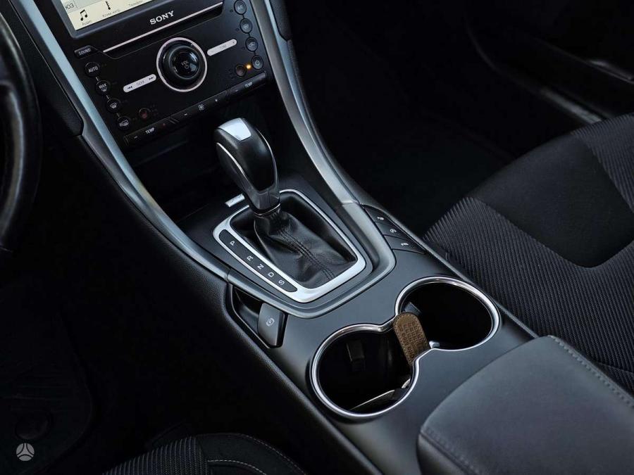 Grey Ford Mondeo 2017 in Rokiskis, with an engine capacity of 2.00 L and mileage of 220 thousand km for 6950 €, photo 18 on AUTOMOTO.COM.LV