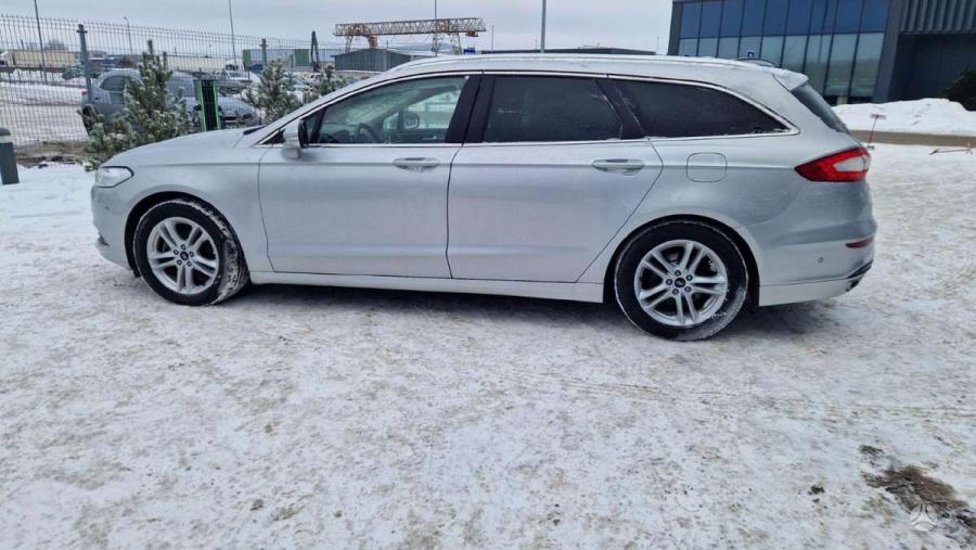 Grey Ford Mondeo 2018 in Siauliai, with an engine capacity of 2.00 L and mileage of 240 thousand km for 10300 €, photo 4 on AUTOMOTO.COM.LV