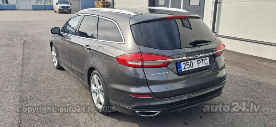 Pelēks Ford Mondeo 2018 Tallina, ar dzinēja tilpumu 2.00 L un nobraukumu 193 tūkst. km par 11990 €, foto 4 vietnē AUTOMOTO.COM.LV