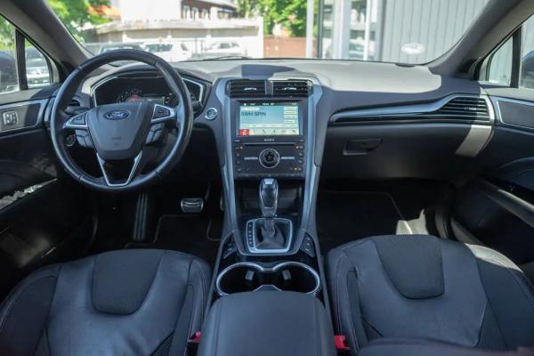 Pelēks Ford Mondeo 2018 Liepāja, ar dzinēja tilpumu 2.00 L un nobraukumu 239 tūkst. km par 9900 €, foto 9 vietnē AUTOMOTO.COM.LV
