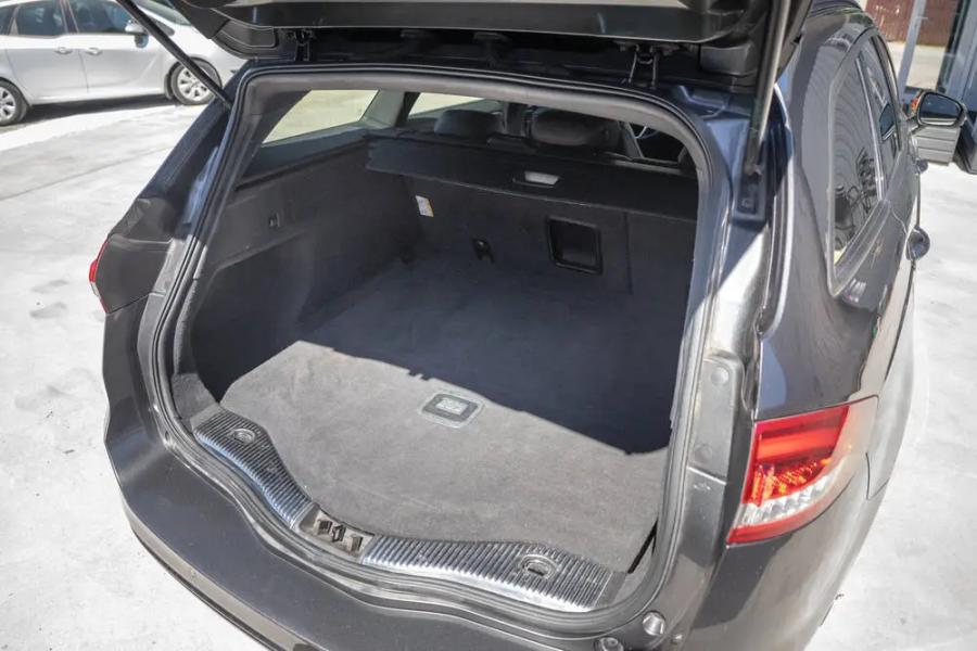 Pelēks Ford Mondeo 2018 Liepāja, ar dzinēja tilpumu 2.00 L un nobraukumu 239 tūkst. km par 9900 €, foto 14 vietnē AUTOMOTO.COM.LV