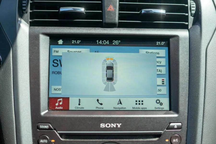 Pelēks Ford Mondeo 2018 Liepāja, ar dzinēja tilpumu 2.00 L un nobraukumu 239 tūkst. km par 9900 €, foto 35 vietnē AUTOMOTO.COM.LV