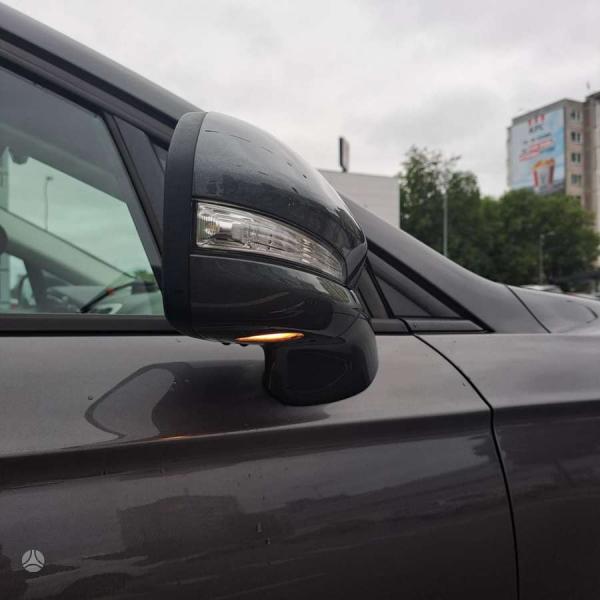 Ford Mondeo 2018 in Kaunas on AUTOMOTO.COM.LV Grey Ford Mondeo 2018 in Kaunas, with an engine capacity of 1.50 L and mileage of 153 thousand km for 7200 €, photo 5 on AUTOMOTO.COM.LV