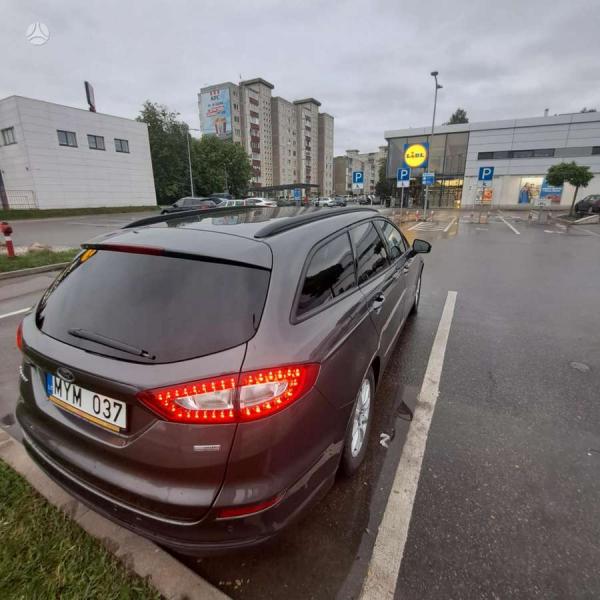 Ford Mondeo 2018 in Kaunas on AUTOMOTO.COM.LV Grey Ford Mondeo 2018 in Kaunas, with an engine capacity of 1.50 L and mileage of 153 thousand km for 7200 €, photo 9 on AUTOMOTO.COM.LV