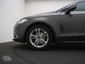 Pelēks Ford Mondeo 2019 Viļņa, ar dzinēja tilpumu 2.00 L un nobraukumu 216 tūkst. km par 10899 €, foto 28 vietnē AUTOMOTO.COM.LV