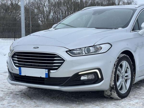Grey Ford Mondeo 2019 in Taurage, with an engine capacity of 2.00 L and mileage of 238 thousand km for 9900 €, photo 2 on AUTOMOTO.COM.LV