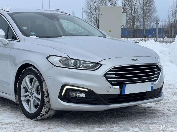 Grey Ford Mondeo 2019 in Taurage, with an engine capacity of 2.00 L and mileage of 238 thousand km for 9900 €, photo 5 on AUTOMOTO.COM.LV