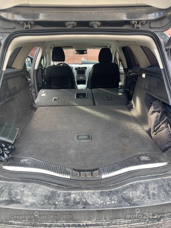 Grey Ford Mondeo 2019 in Tallinn, with an engine capacity of 2.00 L and mileage of 210 thousand km for 9500 €, photo 4 on AUTOMOTO.COM.LV