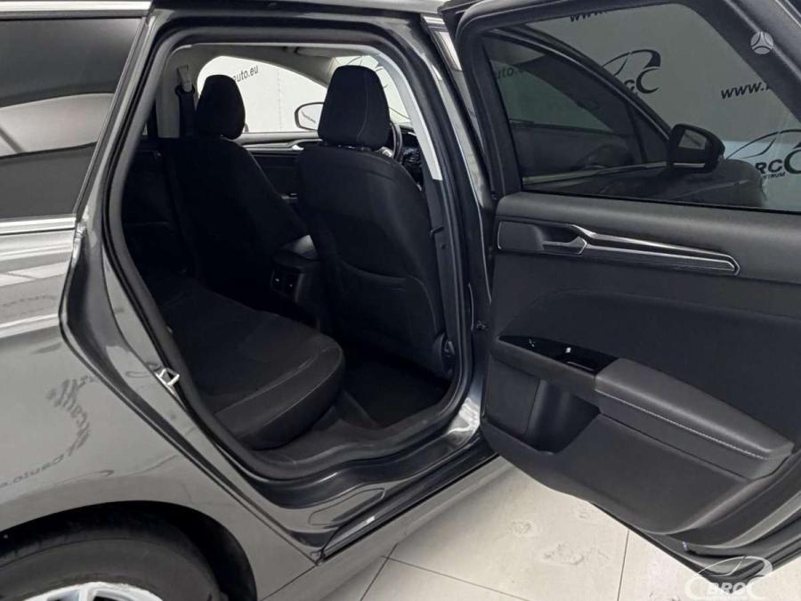 Pelēks Ford Mondeo 2020 Viļņa, ar dzinēja tilpumu 2.00 L un nobraukumu 118 tūkst. km par 14900 €, foto 13 vietnē AUTOMOTO.COM.LV