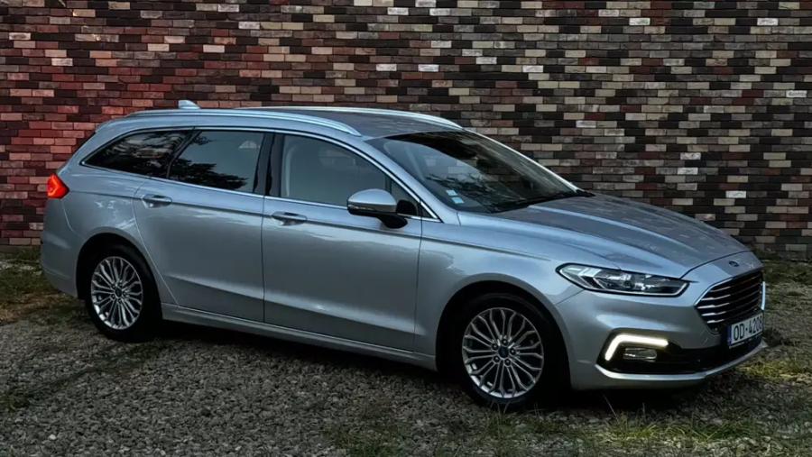 Pelēks Ford Mondeo 2020 Rīga, ar dzinēja tilpumu 2.00 L un nobraukumu 190 tūkst. km par 11400 €, foto 3 vietnē AUTOMOTO.COM.LV