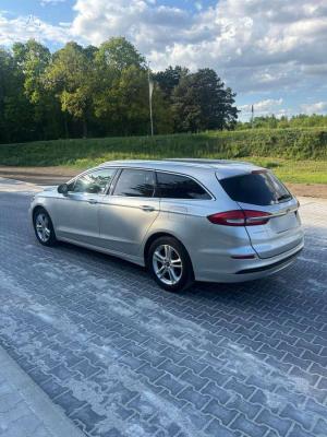 Grey Ford Mondeo 2020 in Vilnius, with an engine capacity of 0.00 L and mileage of 290 thousand km for 7600 €, photo 3 on AUTOMOTO.COM.LV