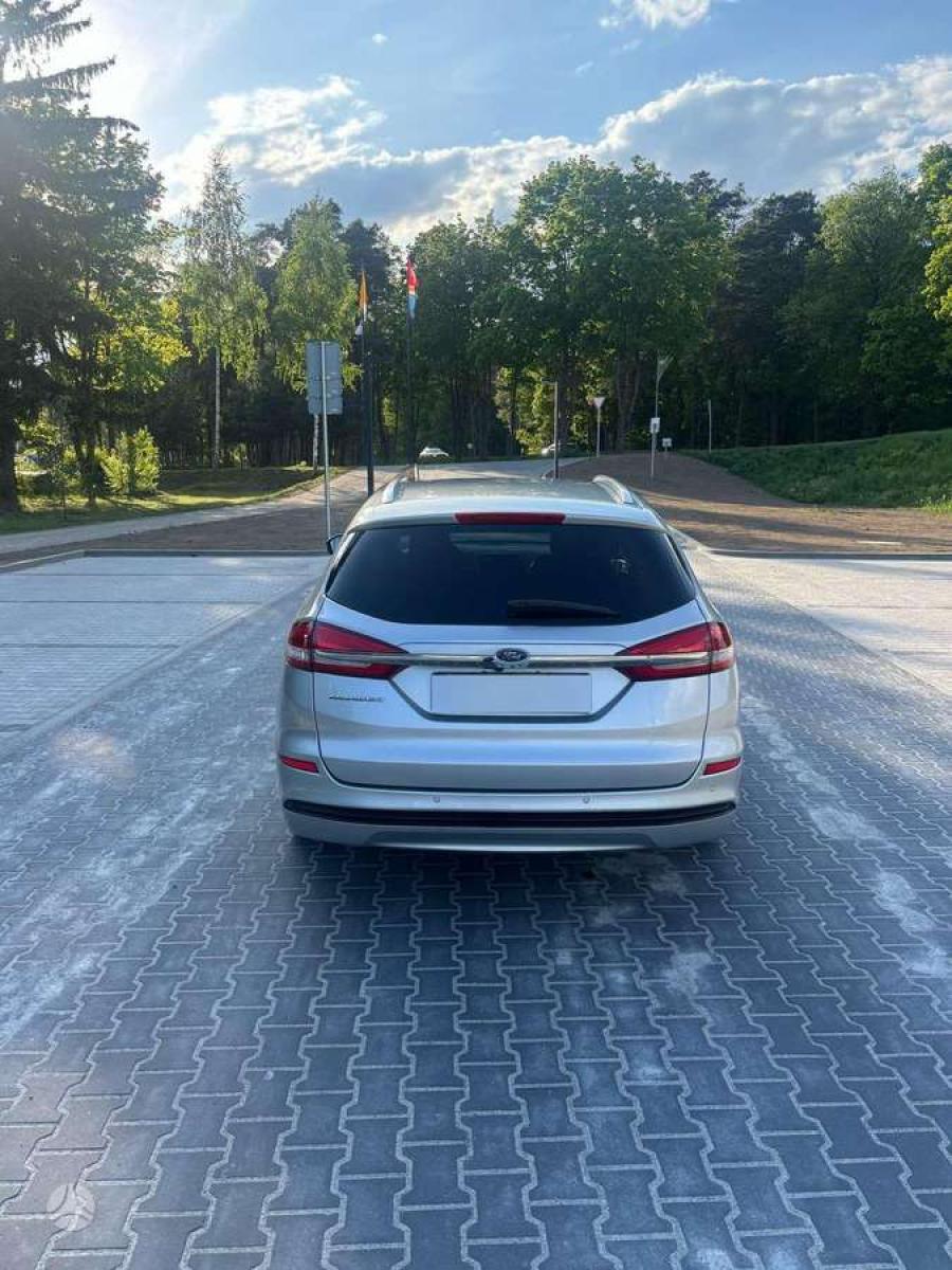Grey Ford Mondeo 2020 in Vilnius, with an engine capacity of 0.00 L and mileage of 290 thousand km for 7600 €, photo 6 on AUTOMOTO.COM.LV