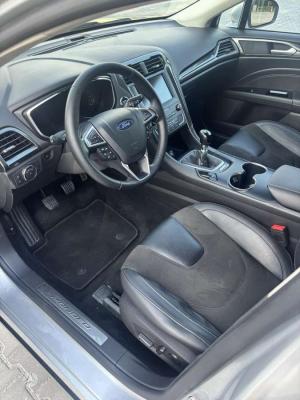 Grey Ford Mondeo 2020 in Vilnius, with an engine capacity of 0.00 L and mileage of 290 thousand km for 7600 €, photo 7 on AUTOMOTO.COM.LV