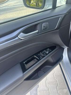 Grey Ford Mondeo 2020 in Vilnius, with an engine capacity of 0.00 L and mileage of 290 thousand km for 7600 €, photo 13 on AUTOMOTO.COM.LV
