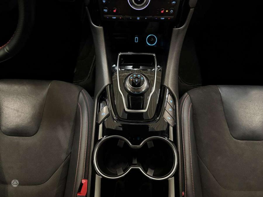 Grey Ford Mondeo 2020 in Vilnius, with an engine capacity of 2.00 L and mileage of 151 thousand km for 16990 €, photo 26 on AUTOMOTO.COM.LV