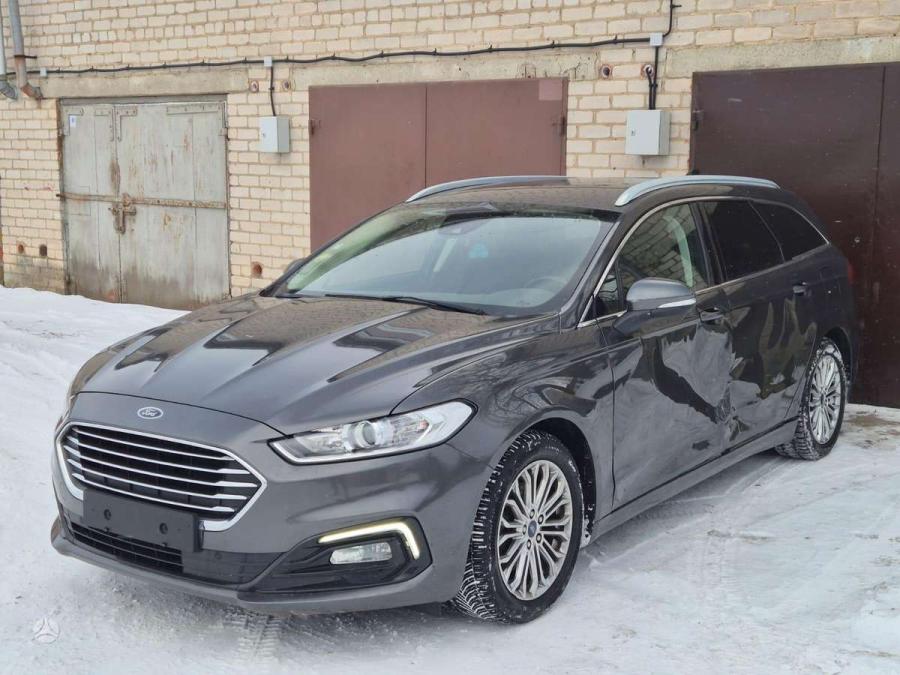 Grey Ford Mondeo 2021 in Siauliai, with an engine capacity of 2.00 L and mileage of 237 thousand km for 6950 €, photo 1 on AUTOMOTO.COM.LV