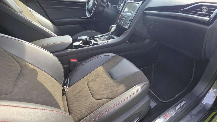 Pelēks Ford Mondeo 2021 Viļņa, ar dzinēja tilpumu 2.00 L un nobraukumu 92 tūkst. km par 19800 €, foto 9 vietnē AUTOMOTO.COM.LV