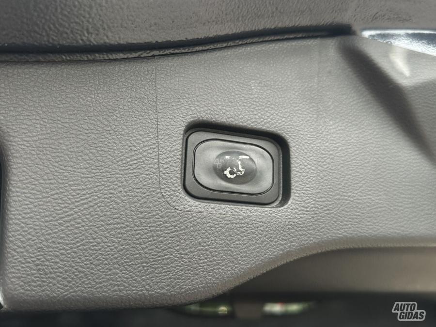 Pelēks Ford Mondeo 2021 Kauņa, ar dzinēja tilpumu 2.00 L un nobraukumu 139 tūkst. km par 17992 €, foto 16 vietnē AUTOMOTO.COM.LV