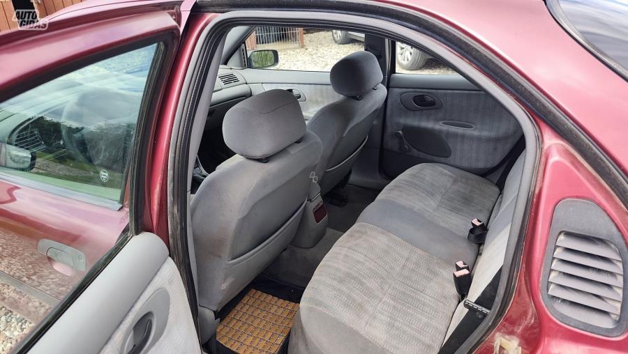 Ford Mondeo 1996 Marijampole, ar dzinēja tilpumu 1.80 L un nobraukumu 256 tūkst. km par 330 €, foto 10 vietnē AUTOMOTO.COM.LV