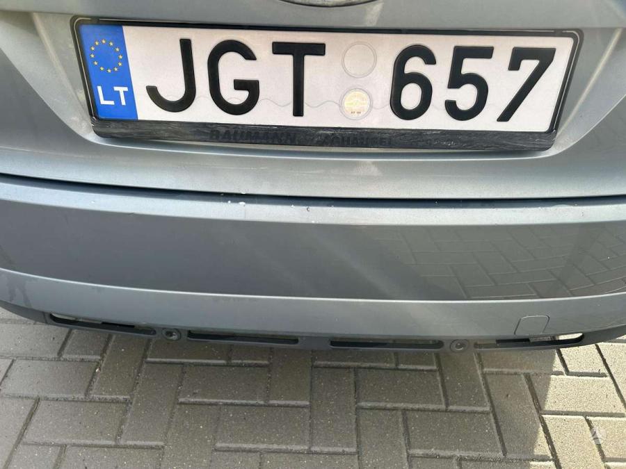 Ford Mondeo 2008 in Vilnius, with an engine capacity of 1.60 L and mileage of 246 thousand km for 1100 €, photo 7 on AUTOMOTO.COM.LV
